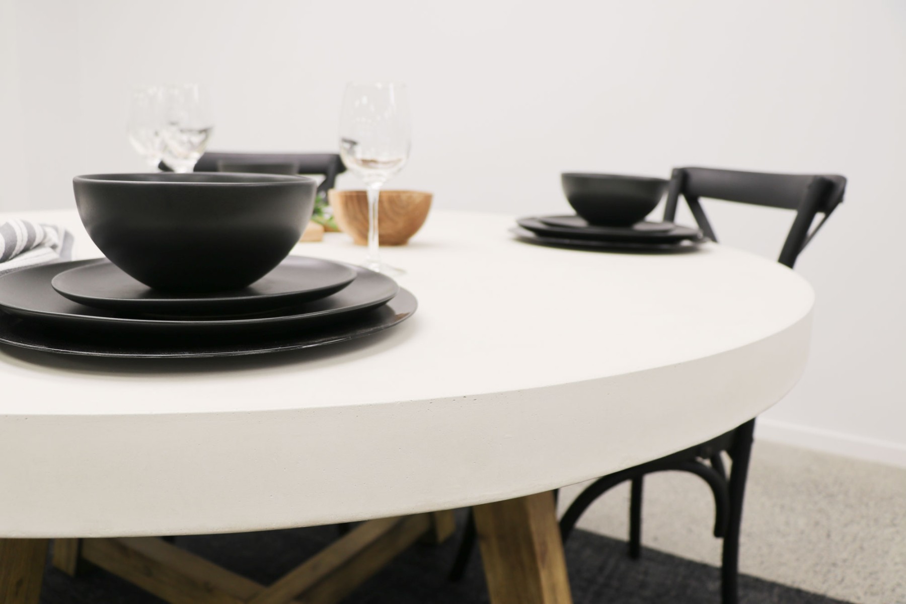 white-concrete-table_2 | Palette Design